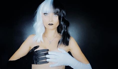 Glove Love Melancholymoe Clips4sale