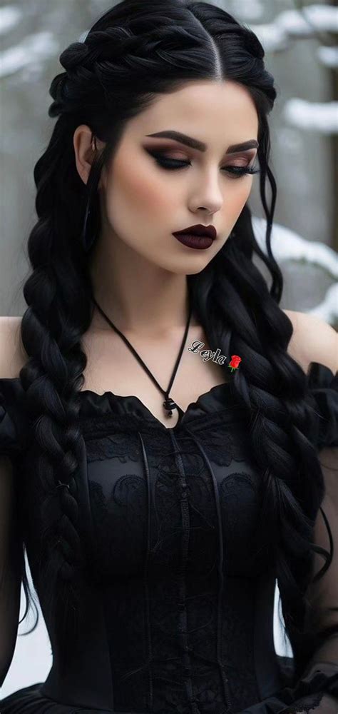 Pin By ♡ ℒℯ𝑦l𝑎♡ On Al Art And Gothic Photo In 2024 Gothic Hairstyles Romantic Hairstyles Goth Hair