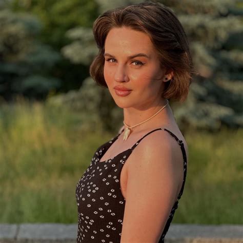 1 Контролюй тон свого голосу Люди сприймають не лише зміст слів — вони відчувають твоє