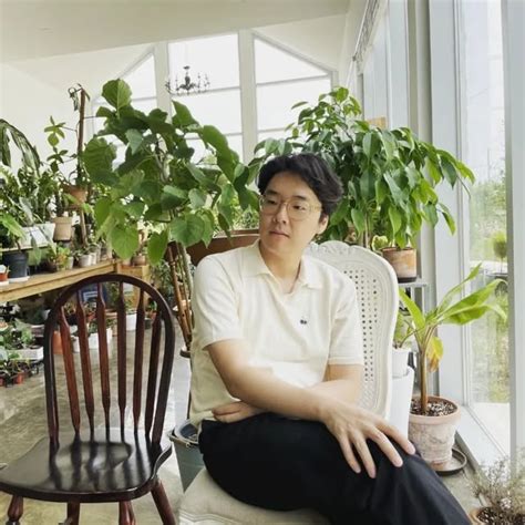 당신은 나는 결코 모든 사람으로부터 사랑받을 수 없다 당신은 나는 결코 그 누군가로부터 미움 받지 않을 수 없다 그러니 당신은 당신의 일을 나는 나의 일을 해야