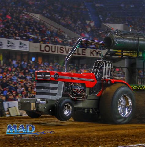 Mad Pulling Pics Massy Ferguson 1150 National Farm Machinery Show
