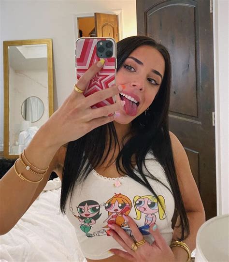 Who Is Sumner Stroh 5 Things To Know Amid Adam Levine Scandal Us Weekly