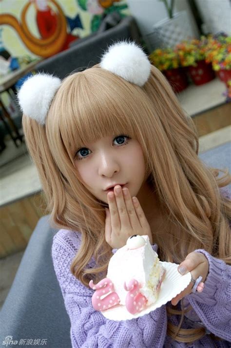 Con trai màn ảnh của Châu Tinh Trì khoe ảnh đẹp long lanh