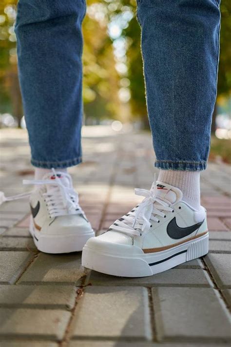 Nike Court Legacy Lift White — ціна 2150 грн у каталозі Кросівки Купити жіночі речі за доступною