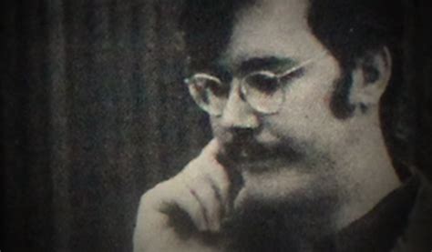 Galerie Sériový Vrah Ed Kemper Zabil 6 Stopařek Vlastní Matku Rozřezal A Měl Orální Sex S Její