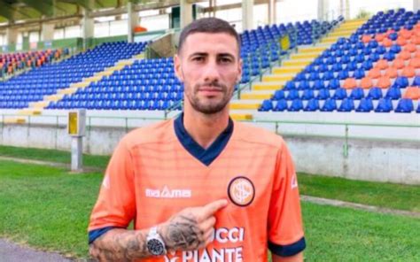 Colpo Pistoiese Ufficiale Larrivo Di Nicola Citro Seried24