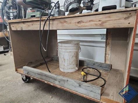 Rolling Work Table Estate Details