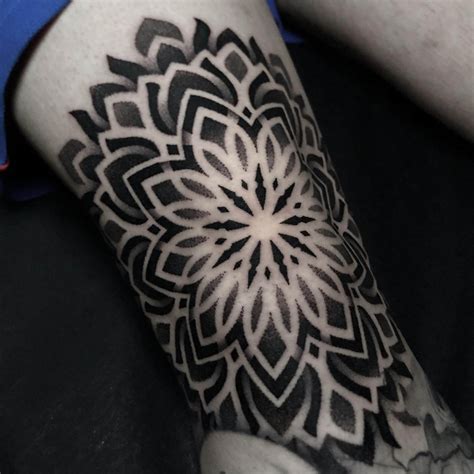20 Amazing Knee Mandala Tattoos For 2024