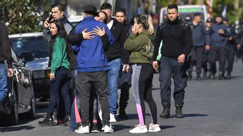 Muerte Violenta De Una Niña De 11 Años Detiene La Campaña Electoral En