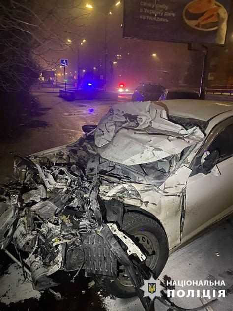 Нетвереза ДТП у Києві водій у лікарні туди ж потрапили і троє