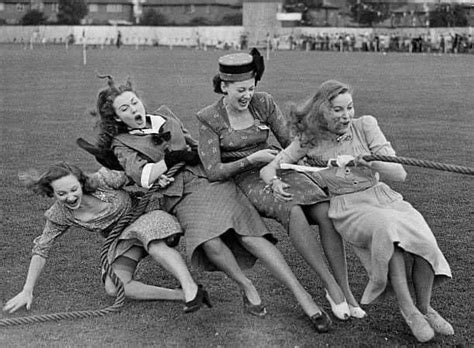 Pin By R Peters On Nostalgie Greenwood Vintage Portraits Vintage Photography