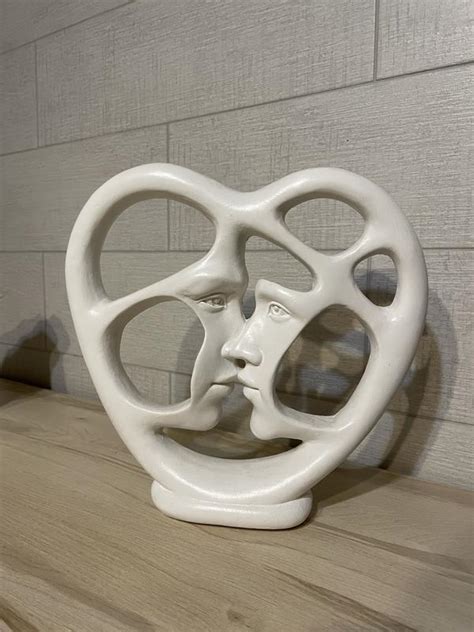 Скульптура статуетка декоративна — цена 750 грн в каталоге Статуэтки Купить товары для дома и