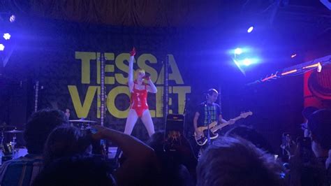 Tessa Violet Tessavioletofficial Tumblr Blog Tumlook