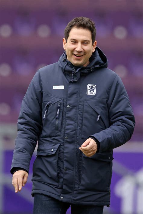 Giannikis Im Youtube Video Wir Sind Wieder Siegfähig