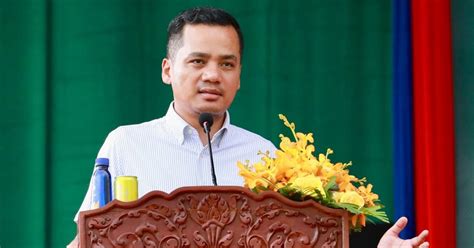 ឯកឧត្តមអភិសន្តិបណ្ឌិត ស សុខា៖ កីឡារស់ក្នុងសន្តិភាព