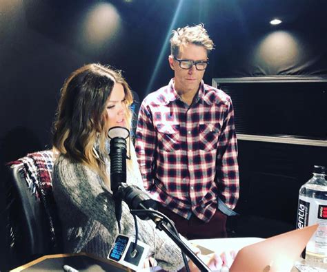 Amy Came In This Morning And Made A Huge Announcement Bobby Bones The
