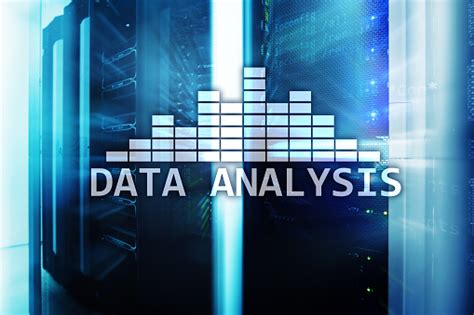 서버 룸 배경에 큰 데이터 분석 텍스트입니다 인터넷 및 현대 기술 개념 0명에 대한 스톡 사진 및 기타 이미지 0명 그래프 금융 Istock