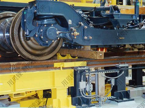 用于转向架维护的分体式导轨系统 旋转工装定位器 升降平台、液压货梯、高空作业平台 山东贝铼重工机械有限公司