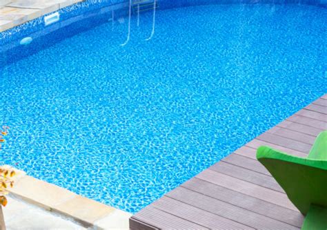 How To Avoid Common Issues When Installing A Swimming Pool Liner The