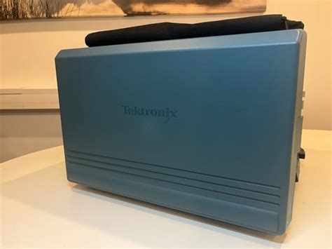 Tektronix Tla7012 Logic Analyzer Tla7ab4 136 Ch 8ghz 2 Modules Ebay