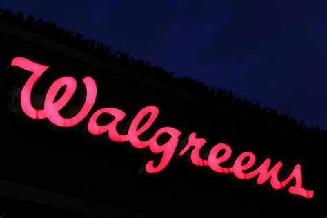 Rede De Farmácias Dos Eua Walgreens Vai Fechar Capital Após 100 Anos De Ação Em Bolsa
