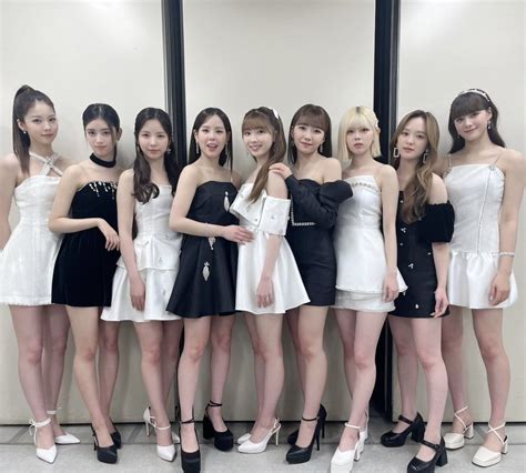 Pin By Abu On Niziu Girl Japanese Girl Group Sony Music Entertainment