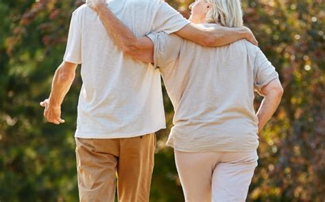 How Physical Exercise Benefits Memory Care Residents