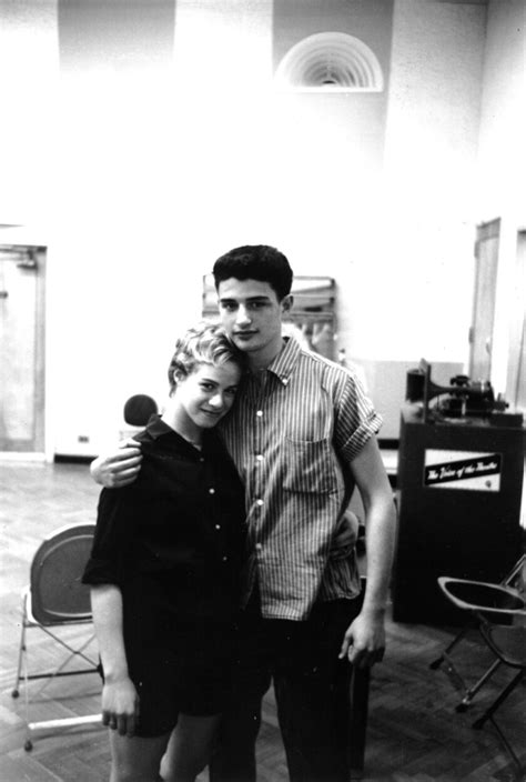 Gerry Goffin Songwriting Partner Of Carole King Dies At 75 Los