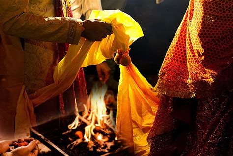 Hindu Girl Married To Muslim Man Hindu Organisations Threatened Amar