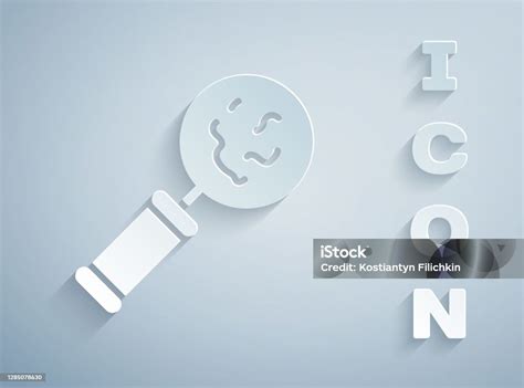 회색 배경에 격리 된 돋보기 아이콘 아래 종이 절단 미생물 박테리아와 세균 세포암 미생물 바이러스 곰팡이 종이 아트 스타일 벡터 3차원 형태에 대한 스톡 벡터 아트 및 기타