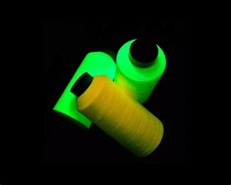 Atšvaitinis Siūlas 914m 2 Spalvos Darault