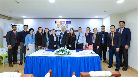 ក្រុមហ៊ុន ម៉េងលី ជេ គួច អេឌ្យូខេសិន និង មន្ទីរពេទ្យ សង់ត្រាល់ ចុះអនុស្សរណៈ នៃការយោគយល់គ្នា