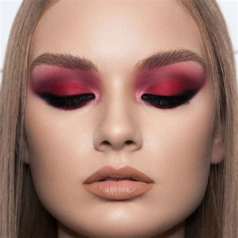 Love Eyeshadow Palette 15 Pan Eyeshadow Set Natasha Denona