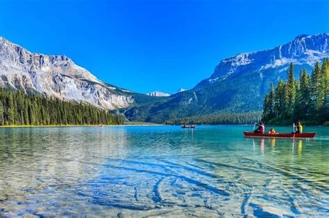10 Best Destinations For A Late Summer Trip In Canada Where To Catch