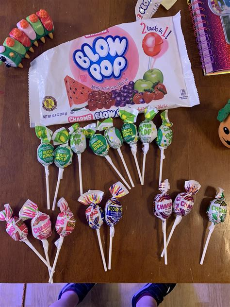 Sour Apple Blow Pop Packaging Candy