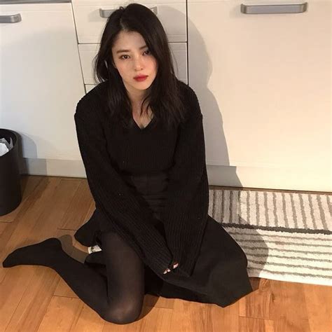 So Hee에 있는 Xxoxox Laugh님의 핀 축제 패션 연예인 스타일 유명인