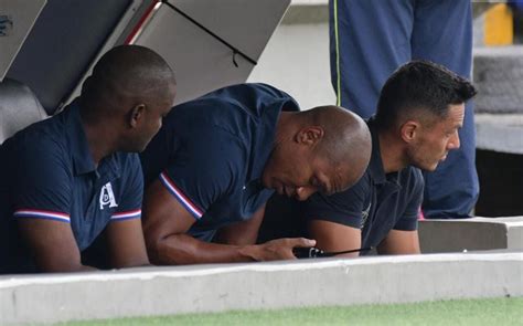 Increíble El Técnico Del América De Cali Lucas González Se Inventa