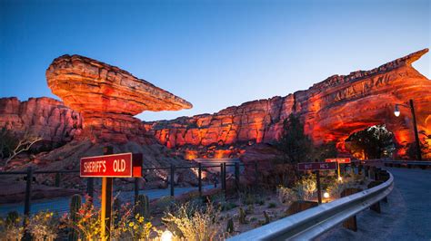 Radiator Springs Racers Rides And Attractions Disney California