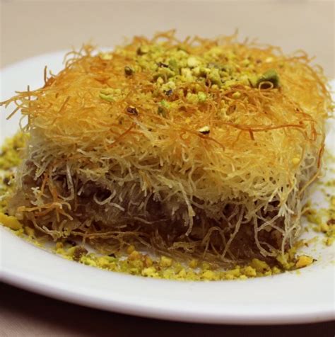 Тайната на турският кадаиф е разкрита добре че приятелката ми се омъжи за турчин че да я