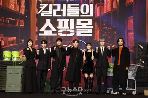 덕샷 이권 감독과 출연진 킬러들의 쇼핑몰 파이팅