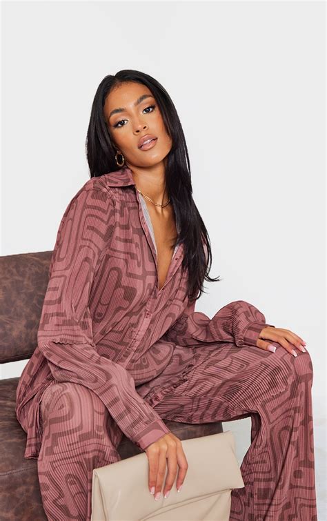 Tall Brown Squiggle Plisse Oversized Shirt Tall Plt Aus