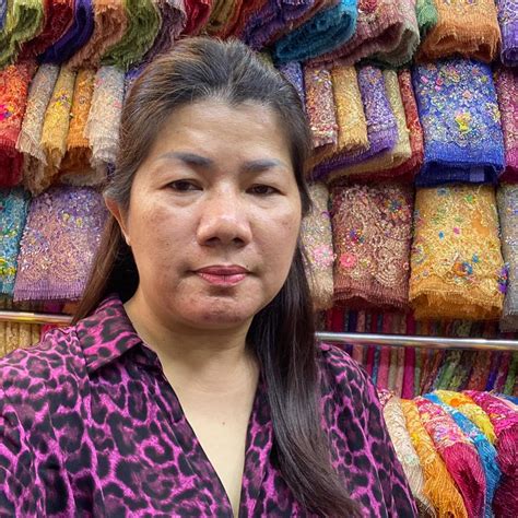 ធីតាអូរឡាំពិចលក់ក្រណាត់បា់ក់ ហូល ផាមួង គ្រប់ប្រភេទ