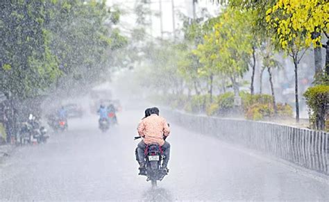 April 1 Heavy Rain Alert For Ap No Holiday For Schools April 1 Heavy