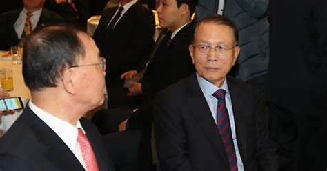 박정희 기념사업회 참석한 김기춘 전 비서실장