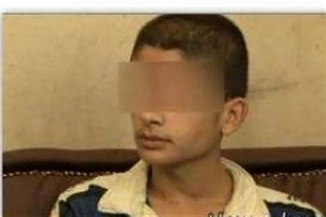 رابطه جنسی پسر 12 ساله با زن همسایه به بهانه تنظیم ماهواره عکس