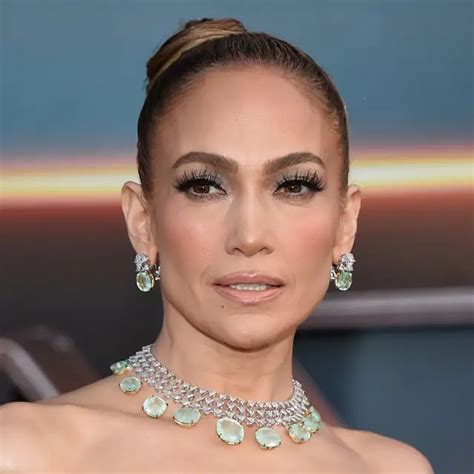 Jennifer López 55 Años “de Joven Mi Madre Mi Abuela Y Mis Tías