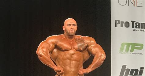 Bodybuilder Bulge Posing Trunks Vpl Vincenzo Masone Big Man In