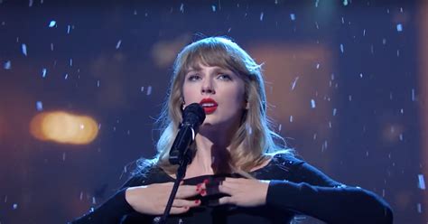 Watch Taylor Swifts All Too Well Snl Performance Video