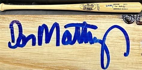 Don Mattingly Signed Louisville Slugger Game Model Bat Yankees Mint