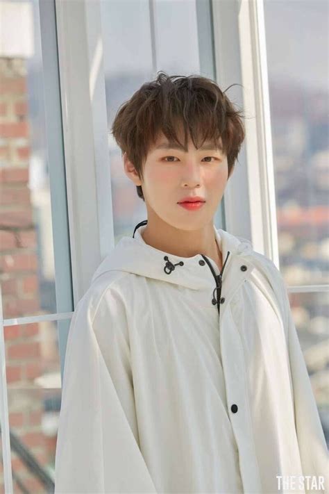 어느 남자아이돌 메이크업 담당선생님의 영혼을 갈아넣은 다양한 화장들 인스티즈 Instiz 이슈 카테고리